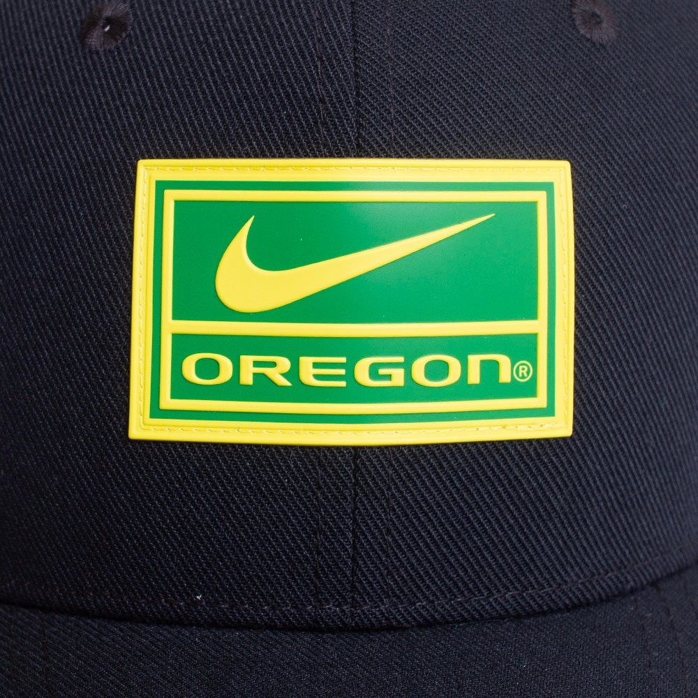 Black Nike Pro Structured Trucker Sideline 24 Patch Oregon Adjustable Hat
